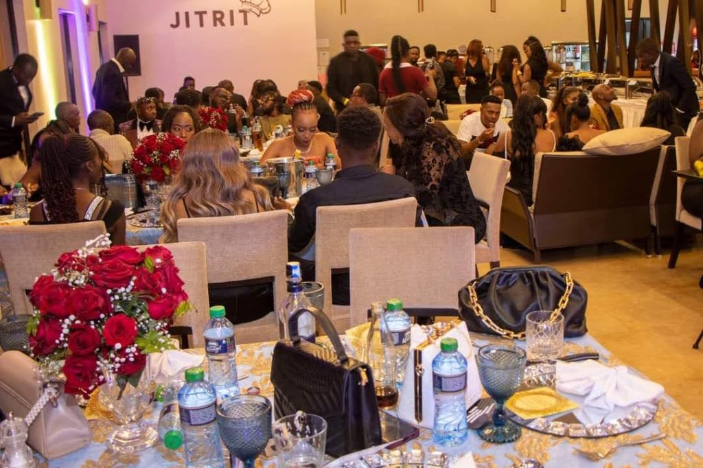 Experience | JITRIT Restaurant